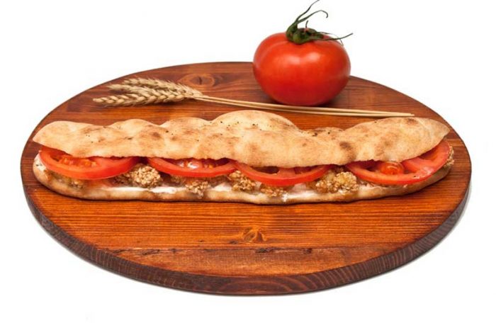 Pizza sendvič sa pohovanom piletinom - Pekara Branković